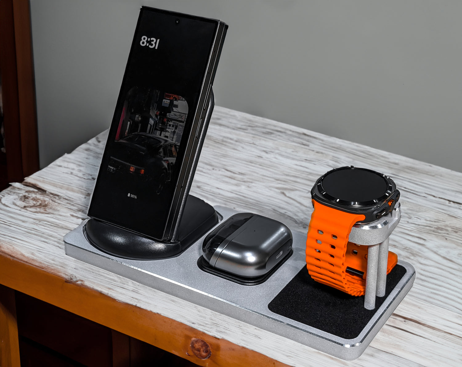 Samsung Galaxy Watch 8 / 7 / Ultra Smartwatch Charging Stand (Headphon